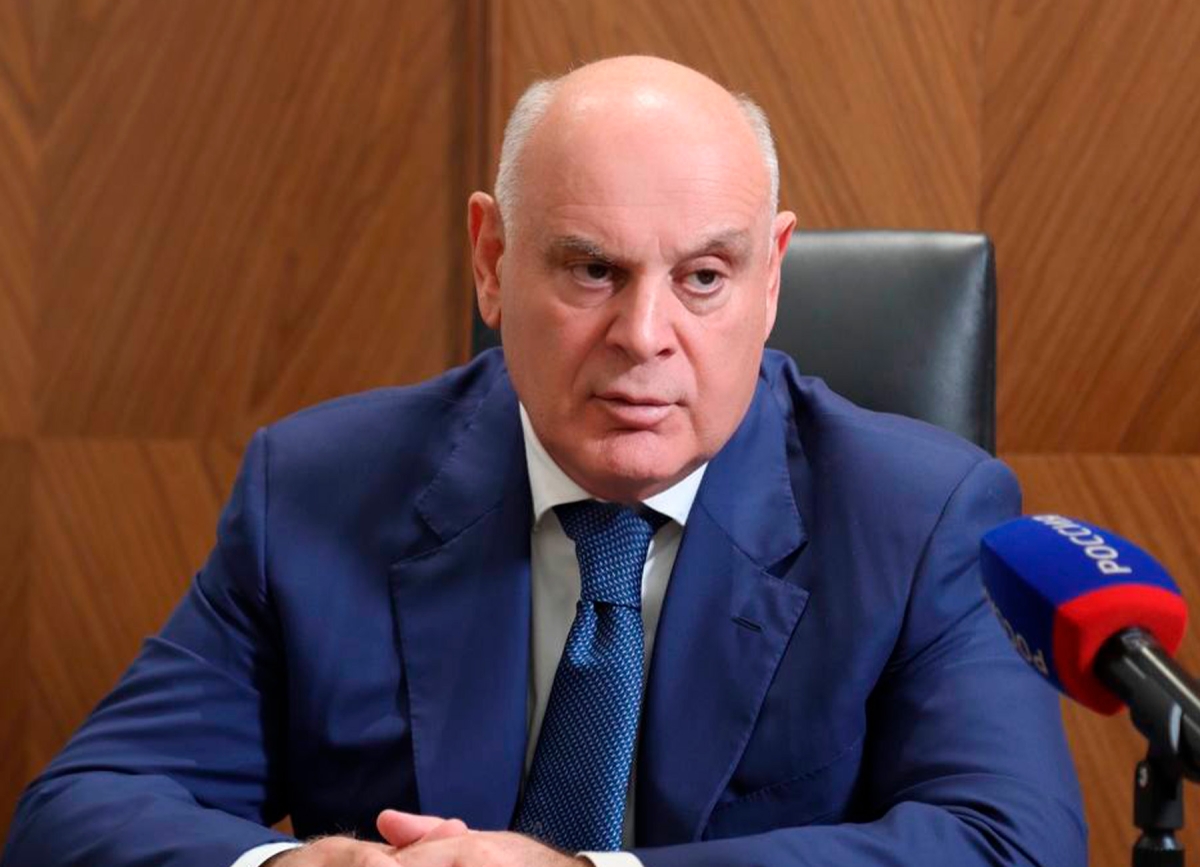 Abkhaz opposition discusses the removal of Aslan Bzhania from office